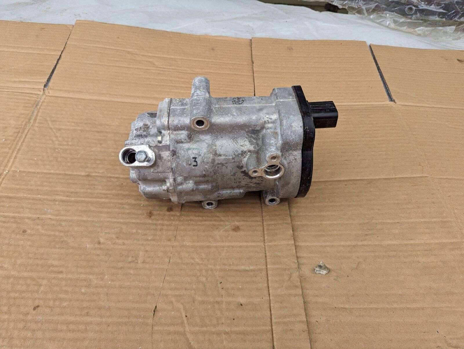 TOYOTA RAV4 MK5 XA50 2019-ON AIR CONDITIONING PUMP COMPRESSOR 042400-1