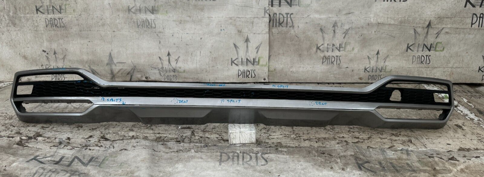 KIA SORENTO MK4 2020-ON REAR BUMPER LOWER SECTION GENUINE 86696-P2010