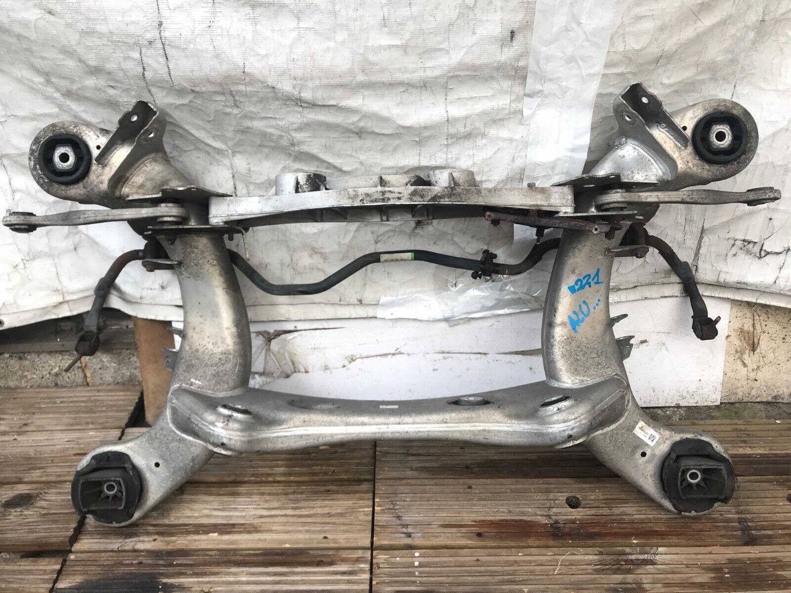MERCEDES S-CLASS W221 S320 2006-13 REAR AXLE ALUMINIUM SUBFRAME & ANTI