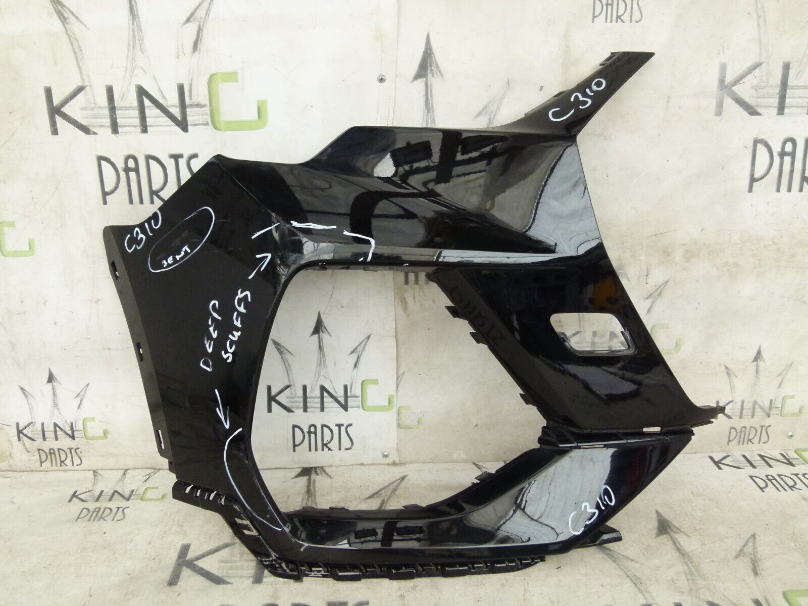 AUDI Q3 S-LINE 18-ON FRONT BUMPER RIGHT CORNER MOULDING GENUINE 83A807