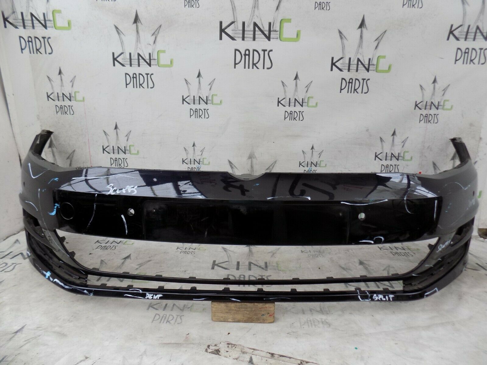VW GOLF MK7 R LINE 2013-2017 FRONT BUMPER IN BLACK GENUINE 5G0807221