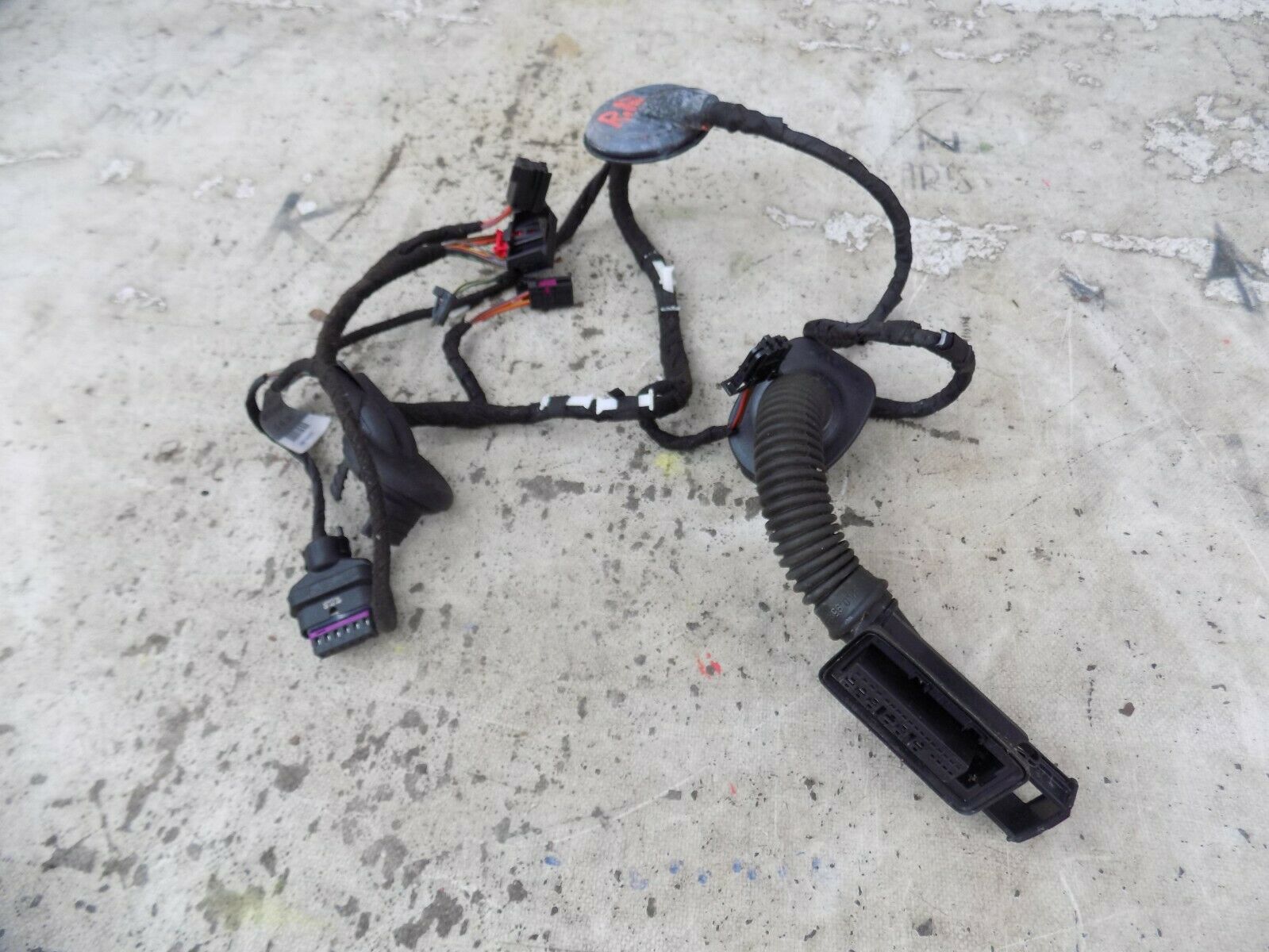 AUDI A4 B8 TFSI 2008-2015 REAR RIGHT SIDE WIRING LOOM HARNESS 8K097168