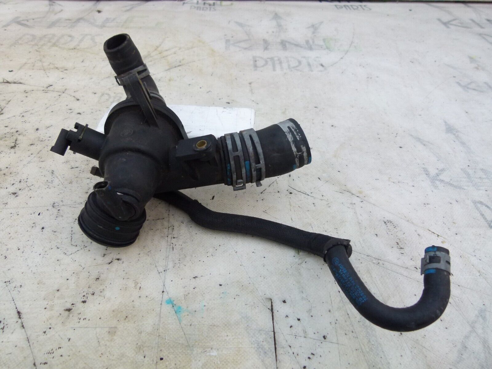 MERCEDES C W204 2007-2011 THERMOSTAT COOLING PIPES GENUINE A6512000615