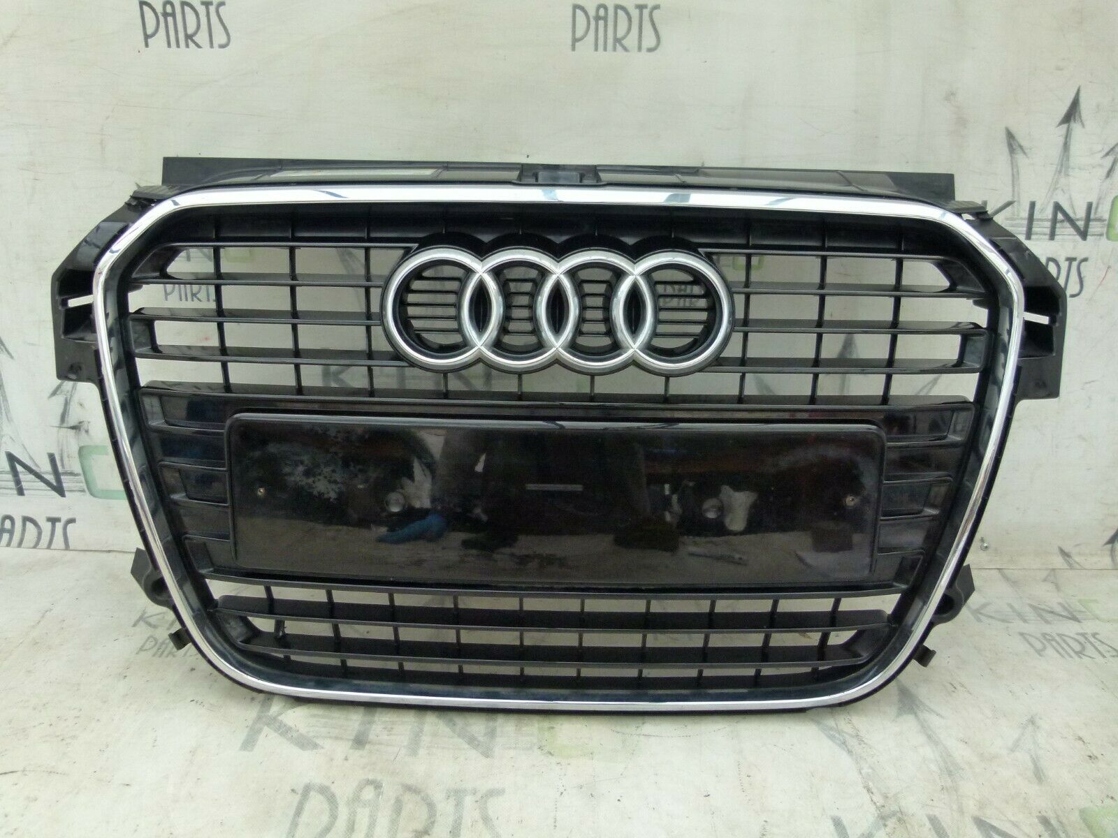 AUDI A1 8X 2010-2014 GENUINE FRONT BUMPER GRILL RADIATOR 8X0853651 #G0
