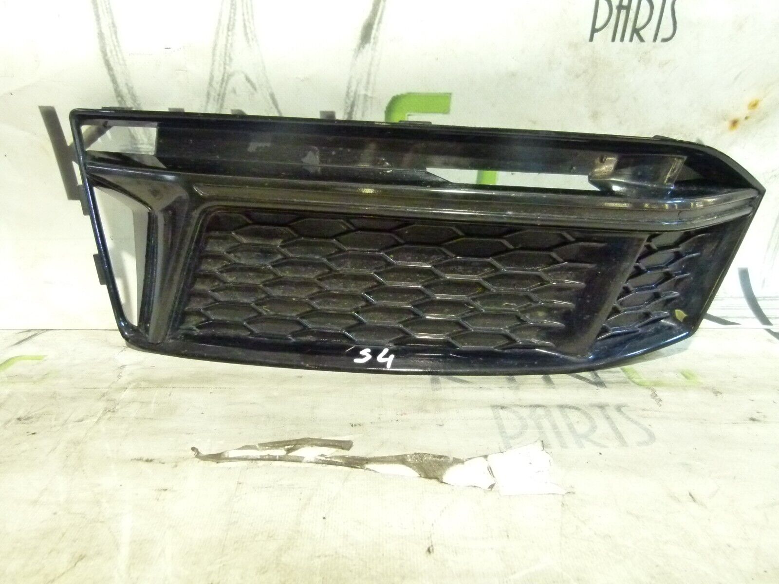 AUDI A4 S4 8W B9 2016-ON FRONT BUMPER LEFT SIDE FOG GRILL 8W0807681 #S