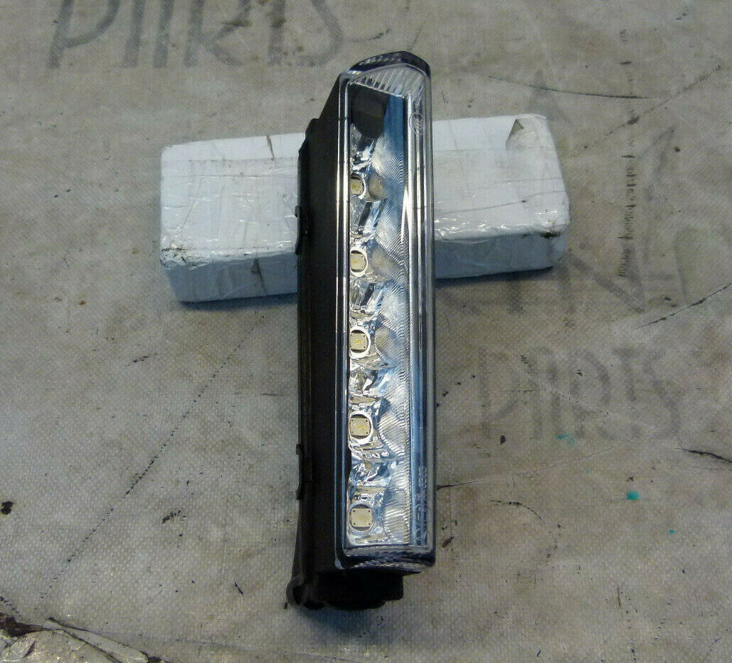MERCEDES ACTROS MP4 RIGHT DRIVER SIDE DRL DAYTIME RUNNING LIGHT LIGHT
