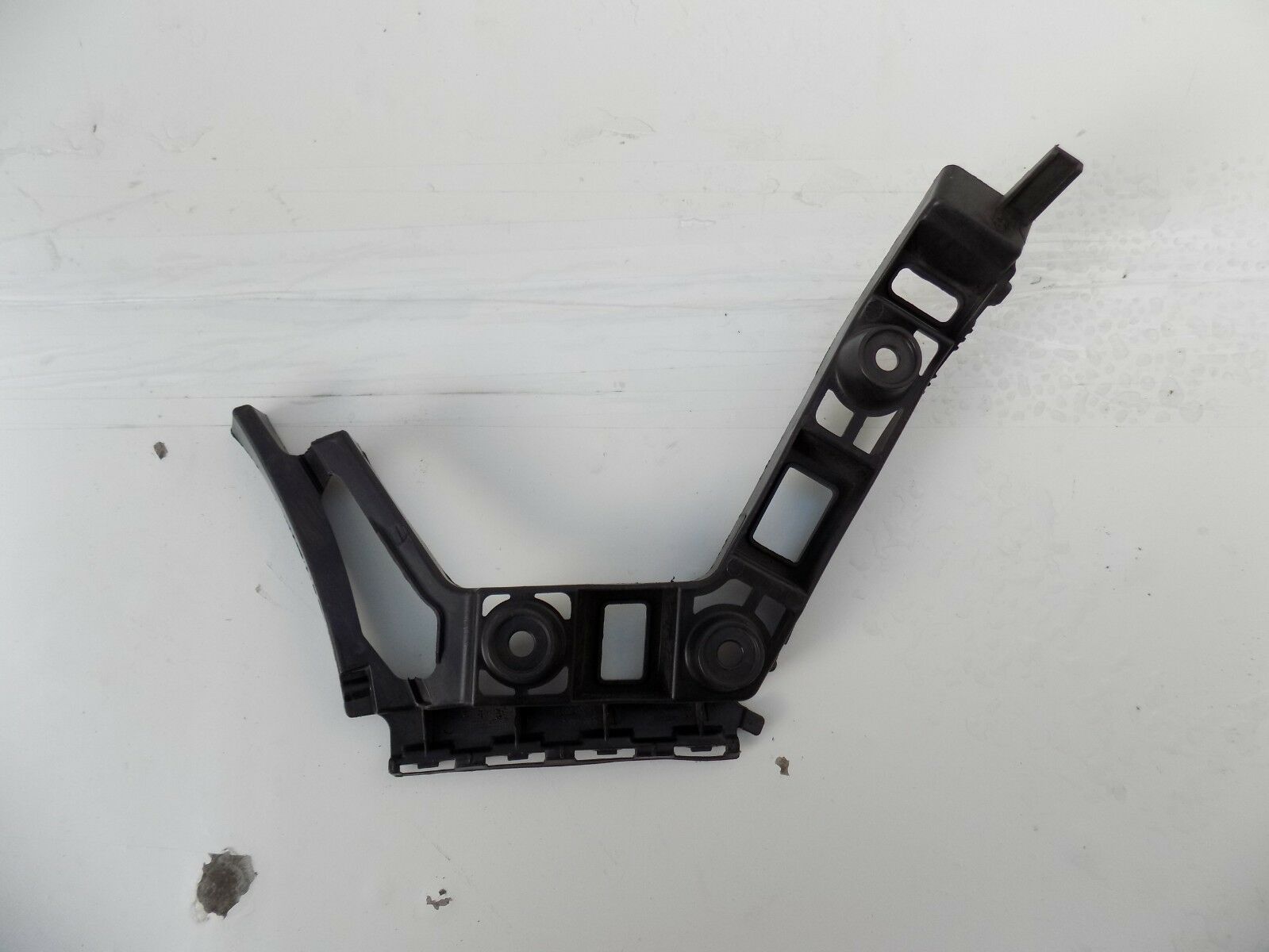 VW GOLF VI 2009-2012 BUMPER MOUNTING BRACKET RIGHT REAR 5K6807393C /S4
