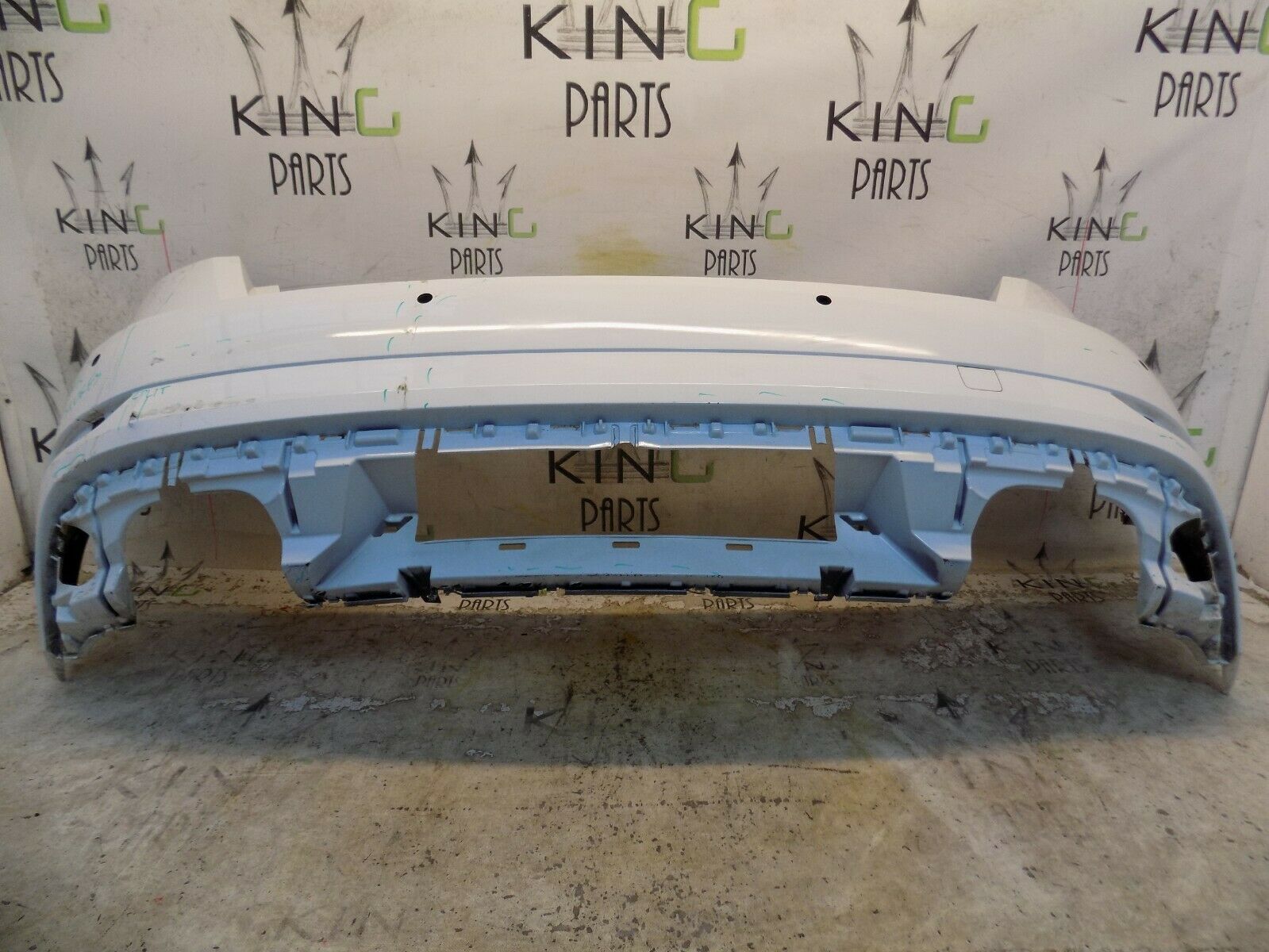 AUDI A3 8V 8V4 SPORTBACK 2017-2018 WHITE REAR BUMPER GENUINE 8V4807511