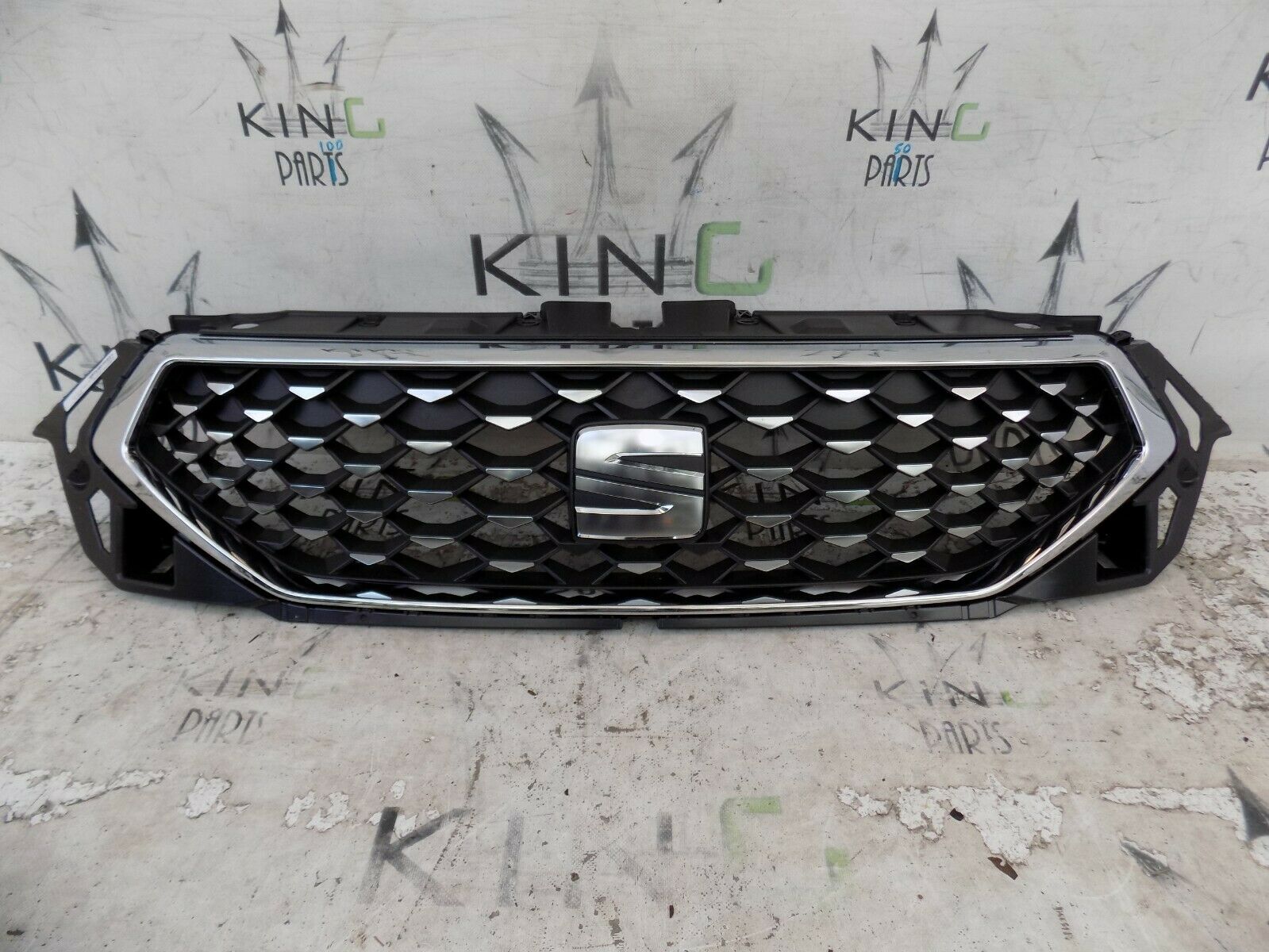 SEAT ATECA EVO XPERIENCE 2020-UP FCL FRONT BUMPER RADIATOR GRILLE 5758