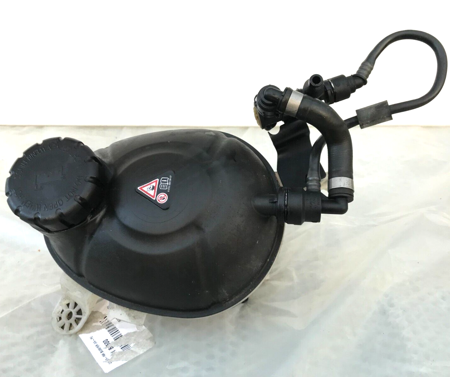 MERCEDES GLC X253 250 2.0 PETROL EXPANSION TANK WATER COOLANT BOTTLE A