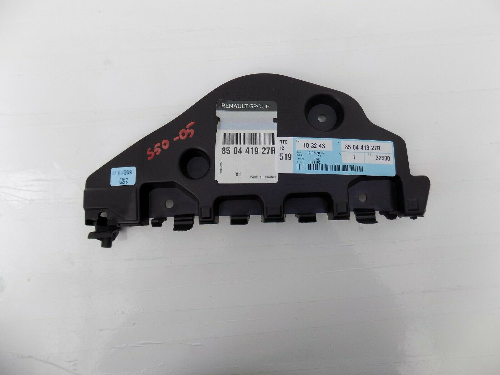 RENAULT ZOE 2012-ON REAR BUMPER RIGHT SIDE BRACKET GUIDE 850441927R /S
