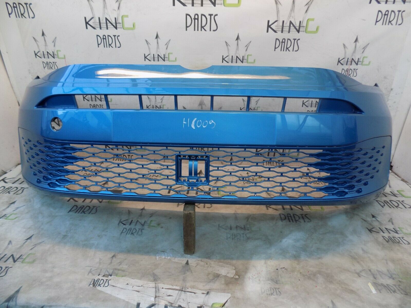 VW CADDY MK4 2020-ON FRONT BUMPER IN BLUE "Costa azul" 2K7807221A #HC0